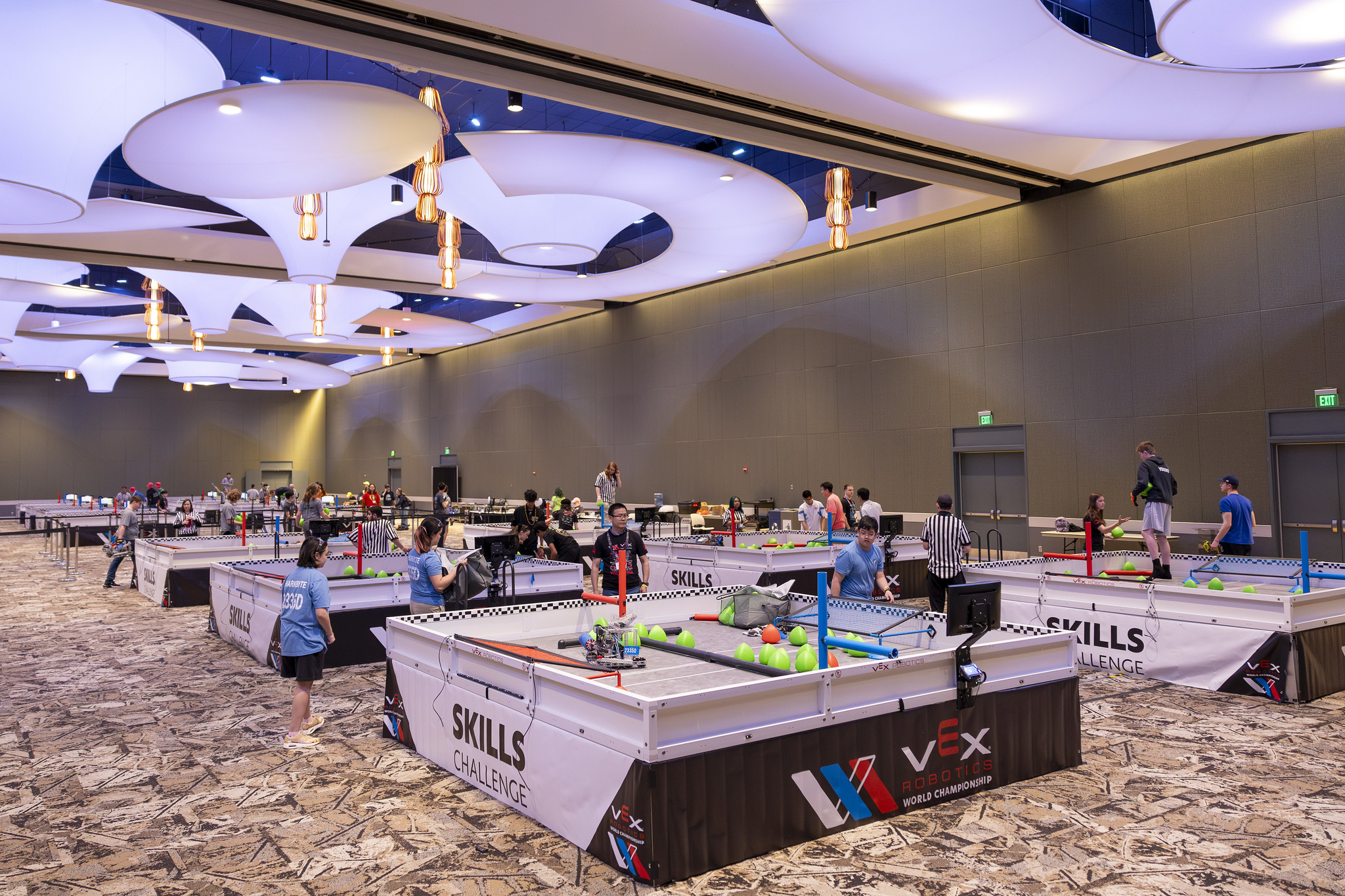 VEX V5 Robotics Competition Drive Team Training Course: 2024-25, High ...